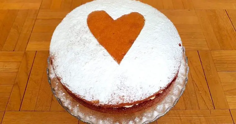 Easy Vanilla Sponge Cake Recipe - Quick and Easy Recipes